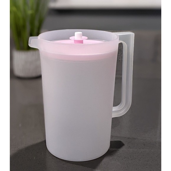 Tupperware | Dining | Tupperware Classic Gallon Pitcher With Push ...